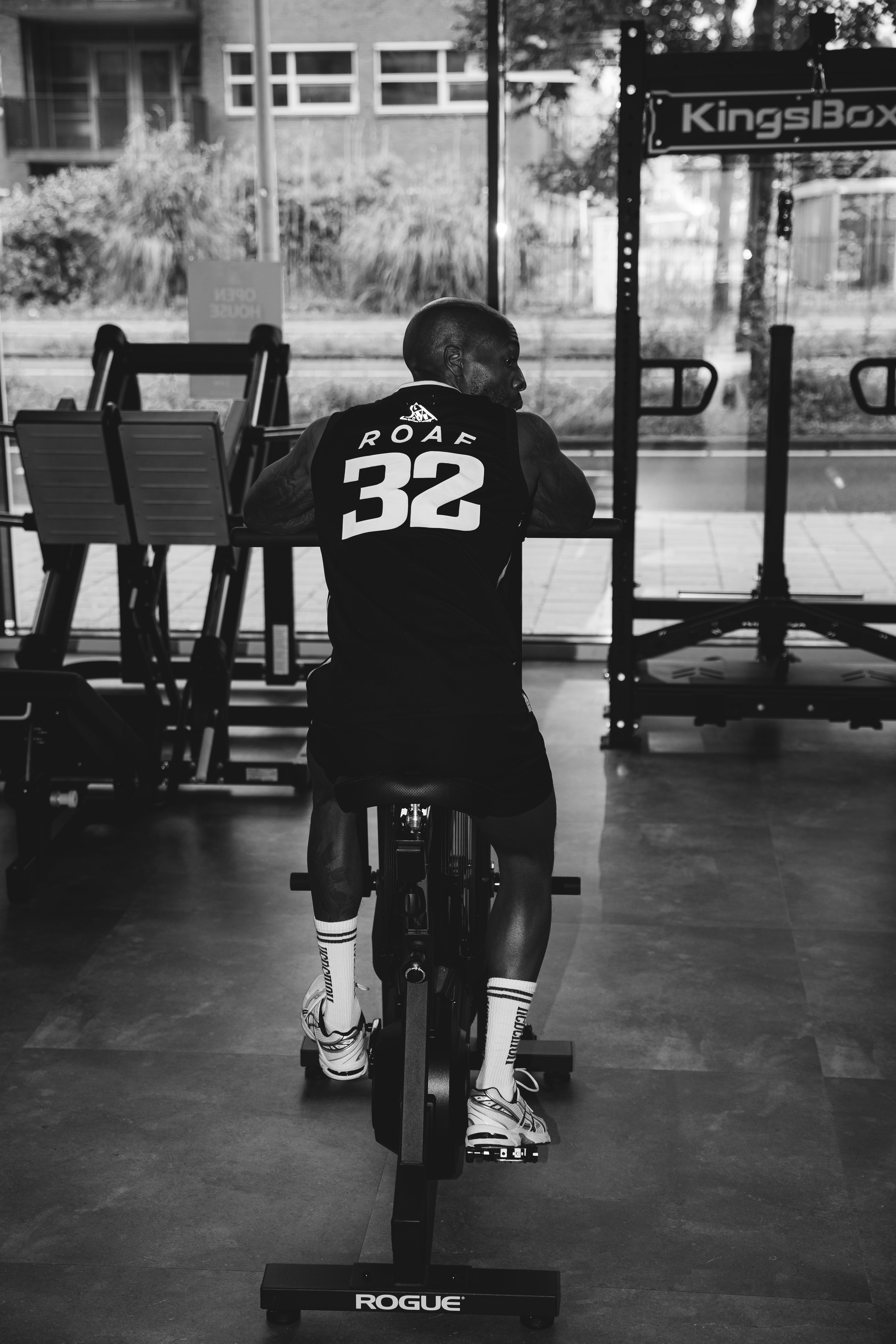 Building a Local Hyrox Community: How Meetups Can Boost Your Performan ...